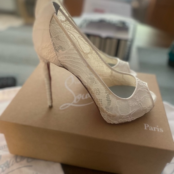 Christian Louboutin | Shoes | Very Lace Ivory Christian Louboutin 47 ...
